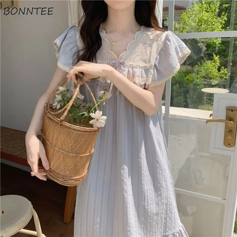 나이트 가운 여성 프렌치 라운지 스위트 여름 중반 송아지 패치 워크 얇은 홈웨어 V넥 의류 레이스 프릴 심플한