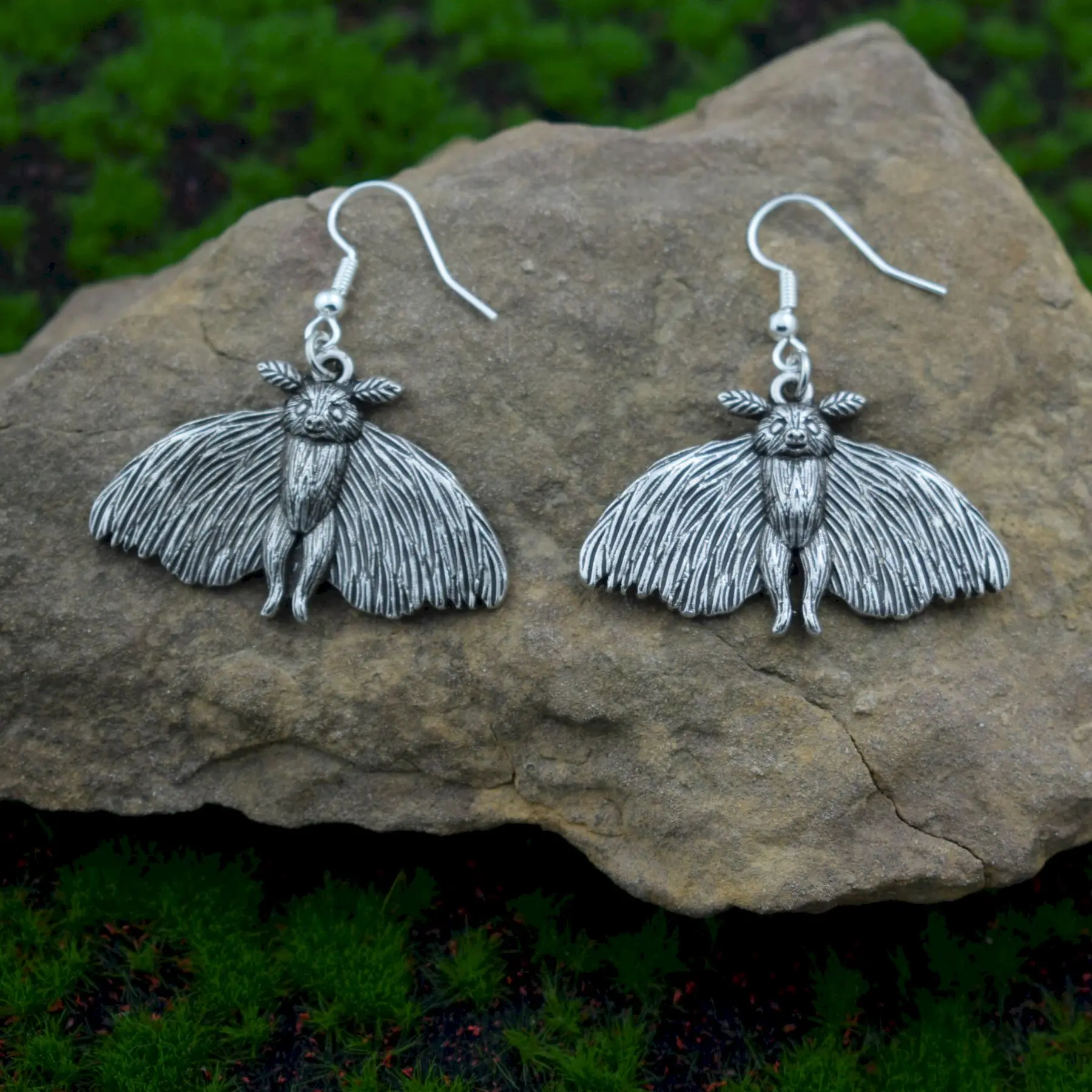 Vintage Mysterious Mothman Earrings for Men and Women Hip Hop Punk ...