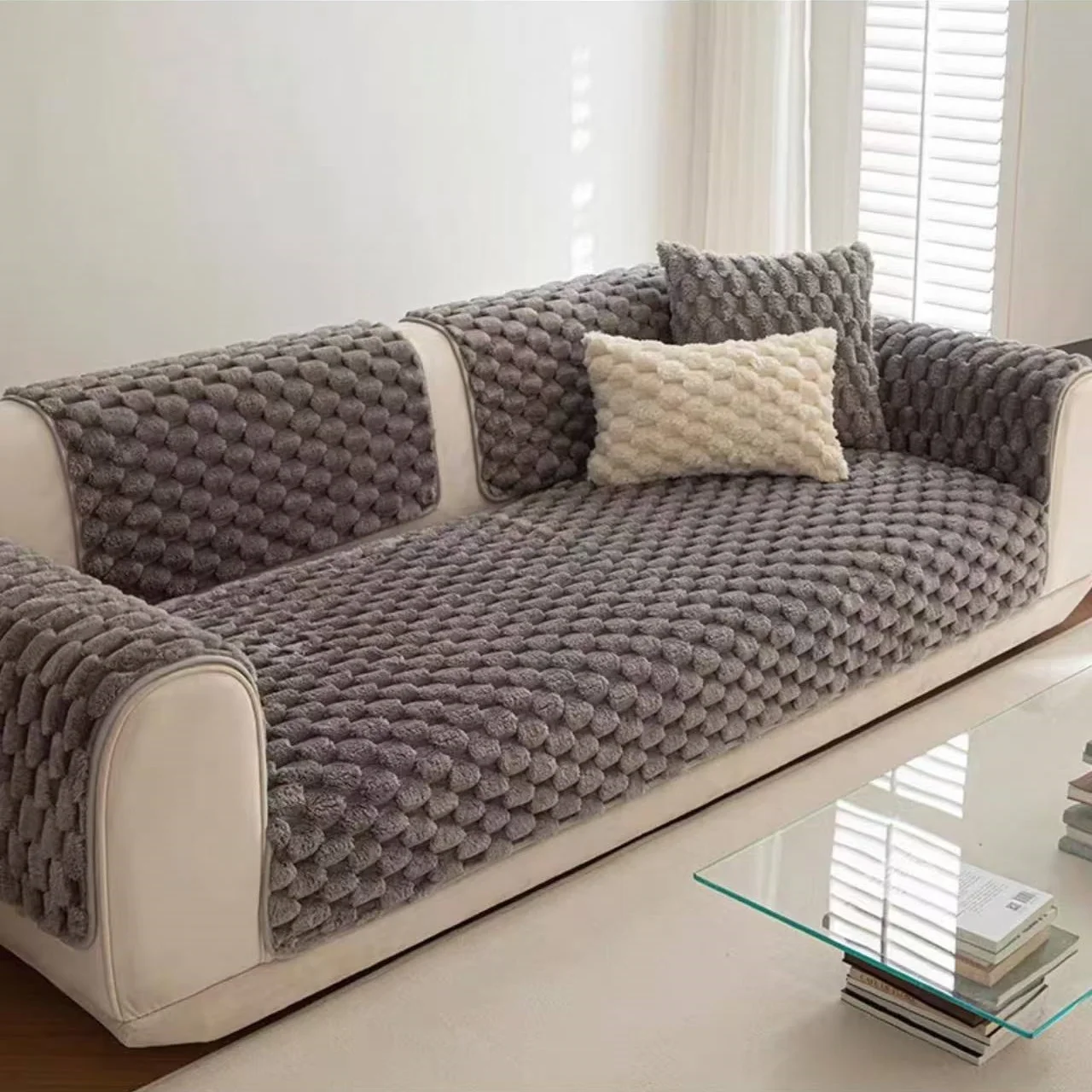 Warm Tuffed Fleece Curving Lines Jacquard Sofa Cover with Anti-Slip ...