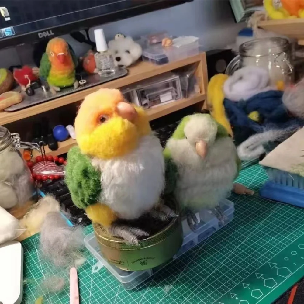 Parrot Felt Board