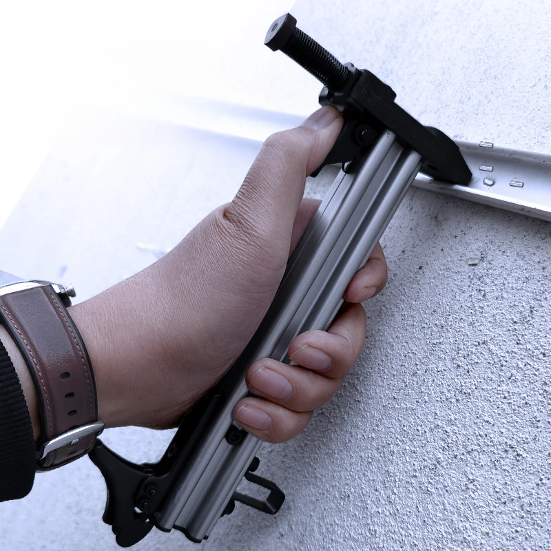 Concrete-Mounting-Nail-Gun-Staple-Manual-Hand-Taka-Nailer-ST18-Cement ...