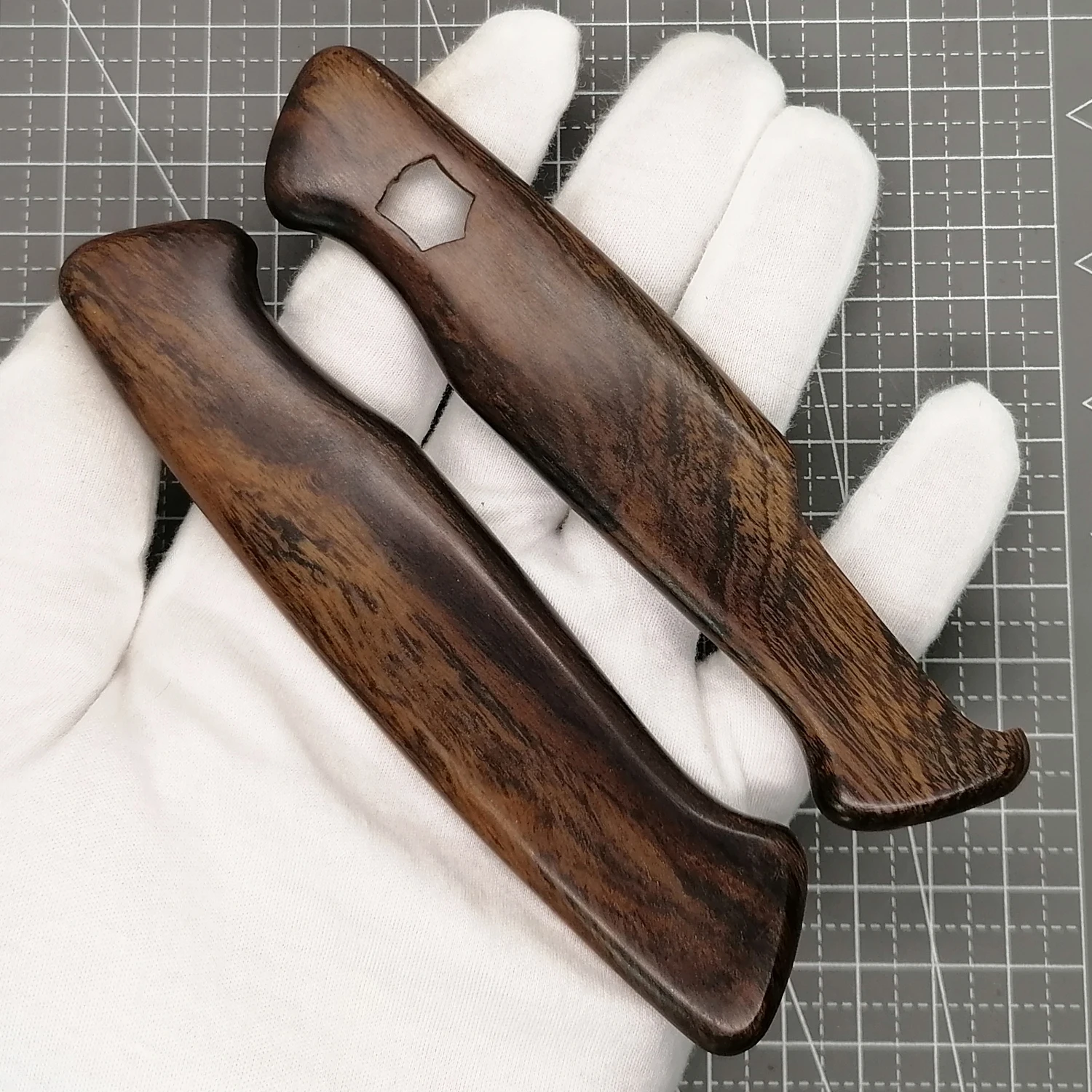 Customized-Hand-Made-Desert-Ironwood-Scales-DIY-for-130mm-Victorinox ...