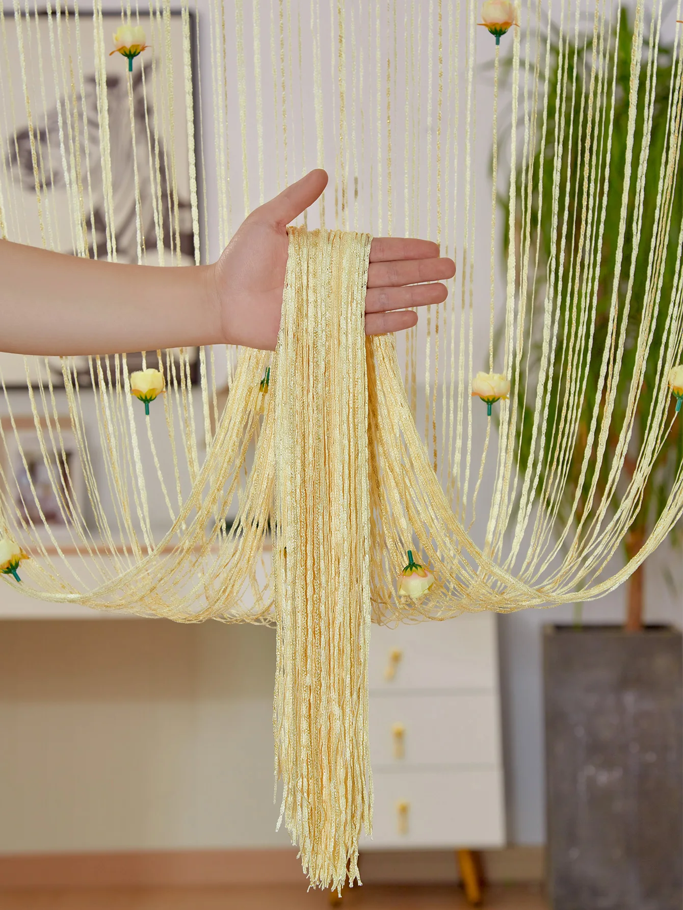 Artificial-rose-flowers-string-curtain-one-piece-home-decor-curtain-for ...