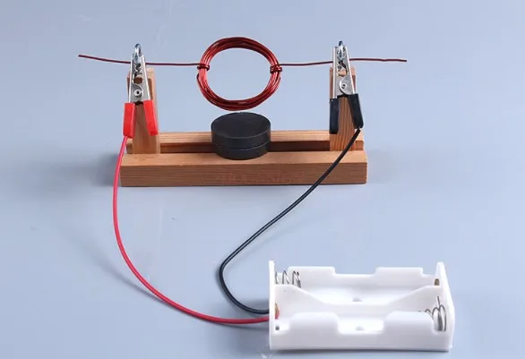 Homemade-simple-electric-motor-hand-made-small-invention-experimental ...
