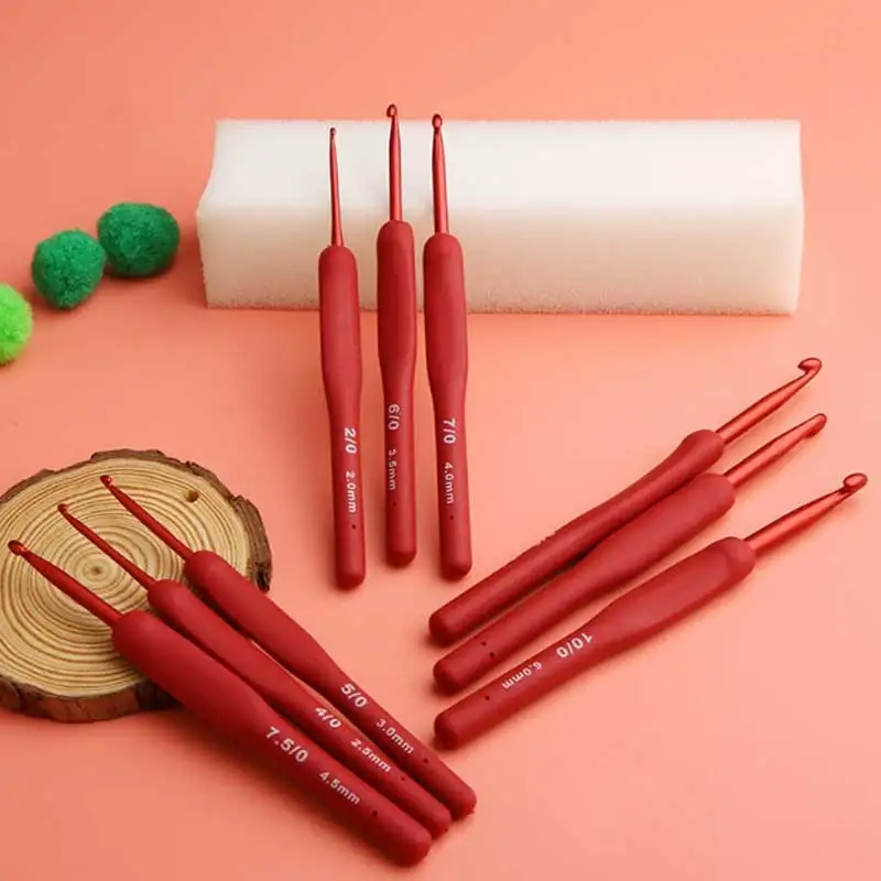1Pc Crochet Hook DIY Red Soft Handle Crochet Rod Sweater Knitting ...