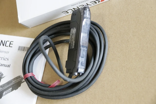 Photoelectric Switch Keyence FS-V21R Fiber Amplifier, 60% OFF