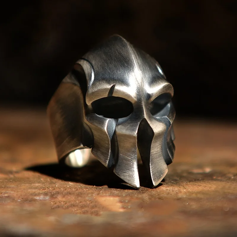 Weiblicher Kriegerhelm