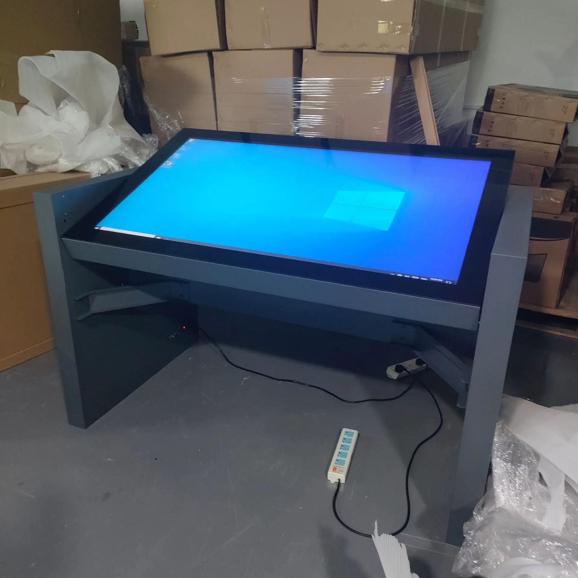 43-49-55-65-70-inch-lCD-interactive-touch-screen-gaming-table-AIO-WIFI ...