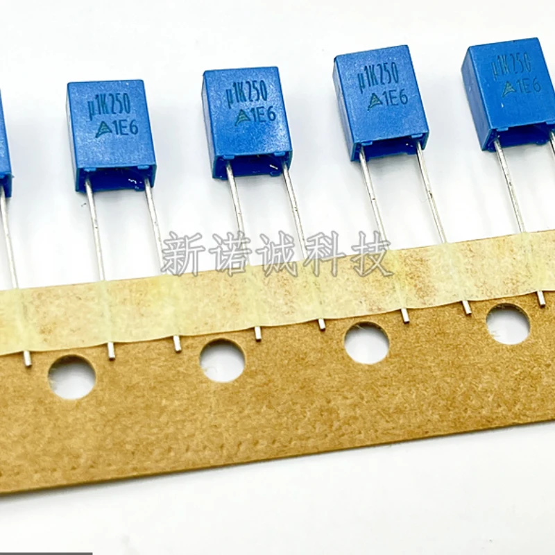 10pcs/100pcs EPCOS 250V 104 0.1UF 100NF u1K250 104K 10% Film Correction capacitor Pitch 5mm ...