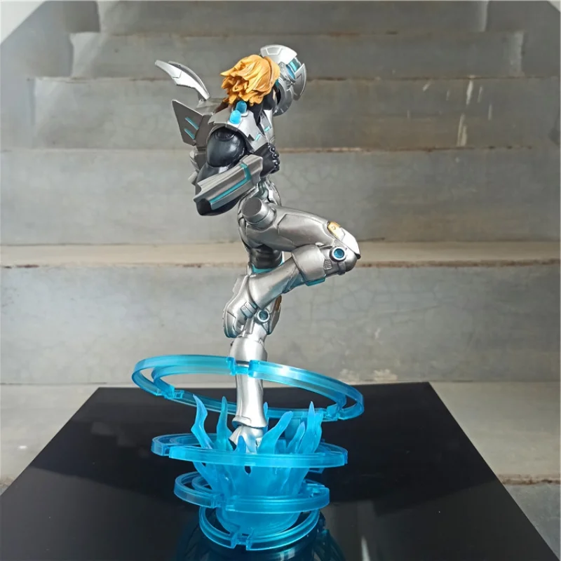 Pulsefire Ezreal Figure