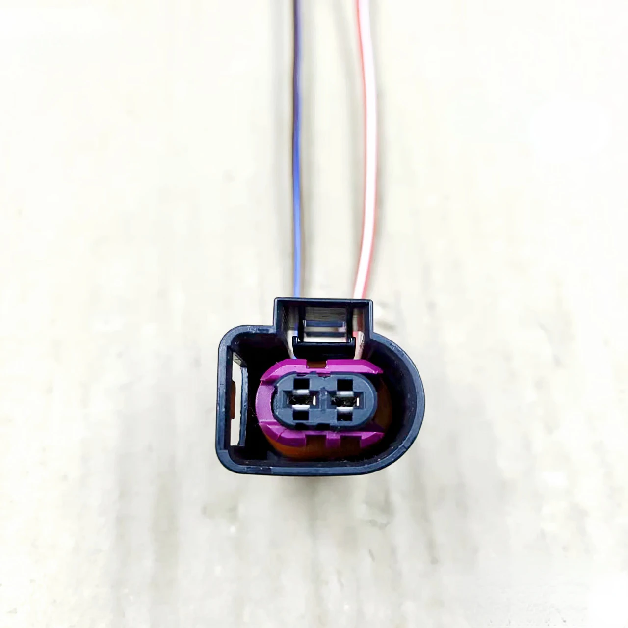 For-Audi-A3-A4L-A6L-A4-A5-A6-A7-A8L-Q3-Q7-Q5-Car-Horn-Plug.jpg