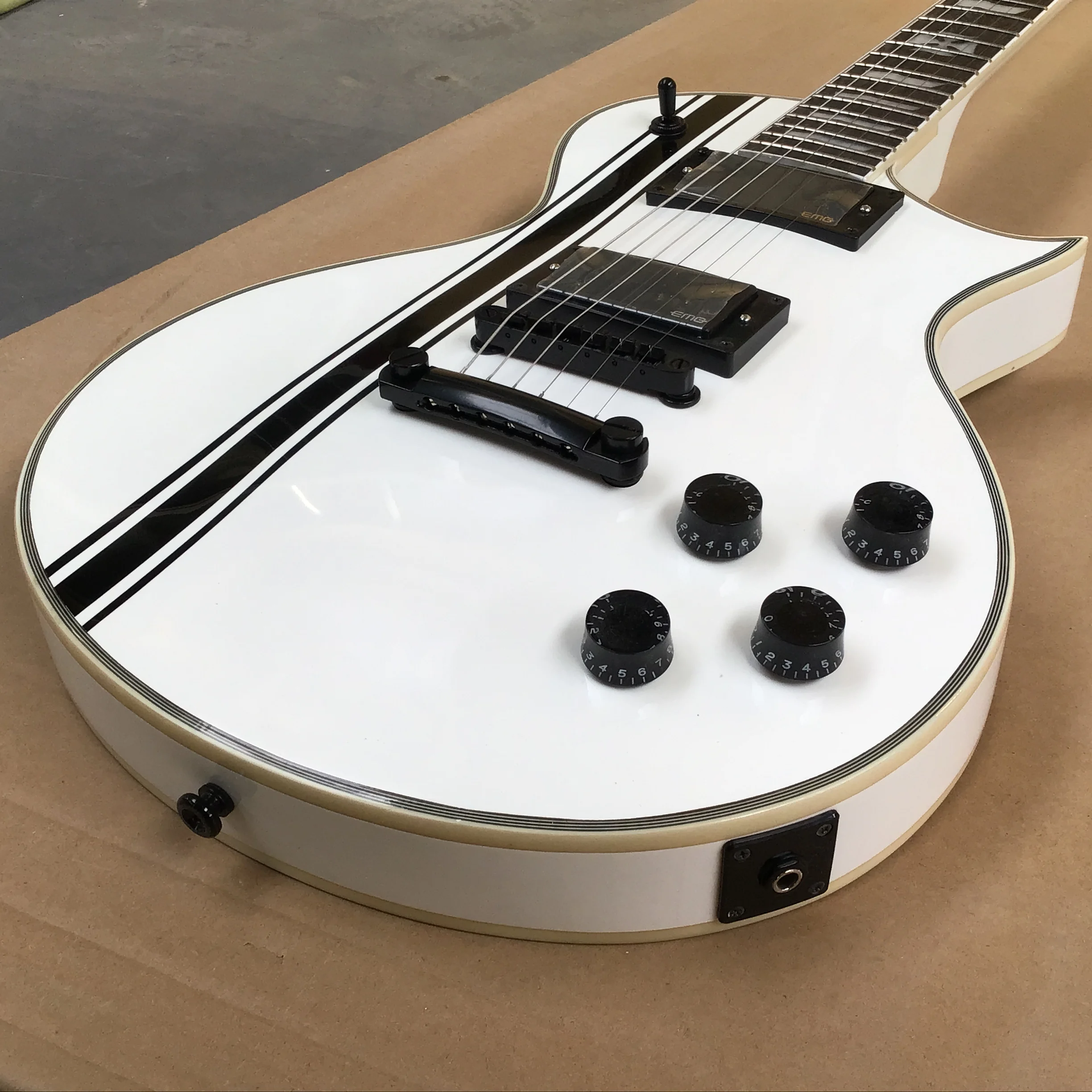 hot-sale-Perfect-tone-Six-string-electric-guitar-White-custom-accepted ...