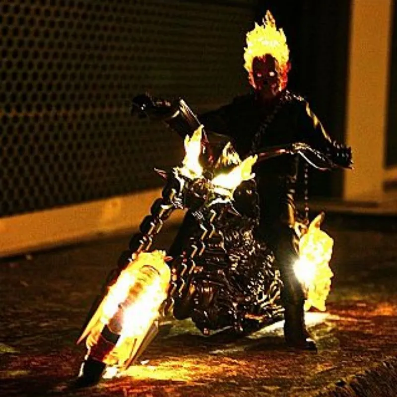 Hottoys HT 1/6 MMS133 Evil Knight 1.0 Nicholas Cage Flaming Flames ... Hottoys HT 1/6 MMS133 Evil Knight 1.0 Nicholas Cage Flaming Flames ...
