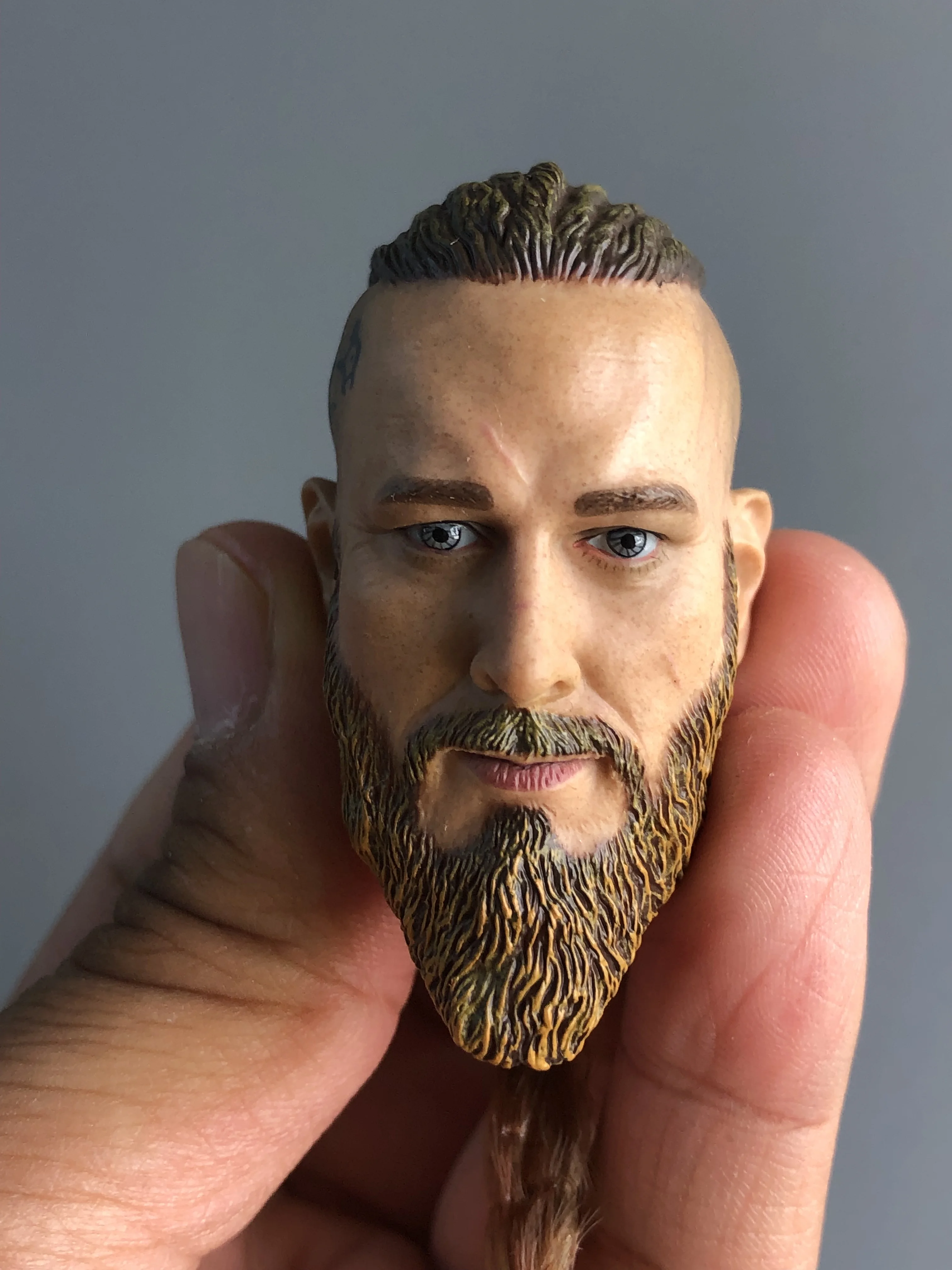 Travis Fimmel Vikings Body