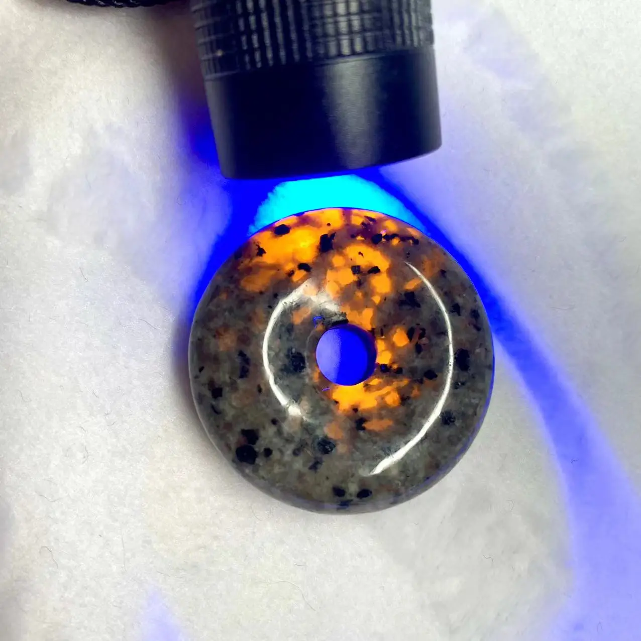 Natural-Yooperlite-Flame-Stone-Necklace-Pendant-Donut-Shape-Gemstone ...