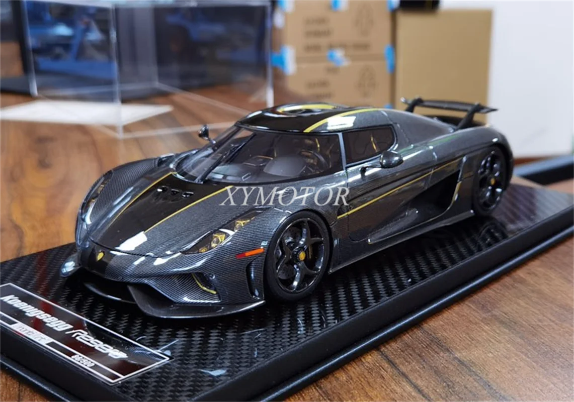 Golden Koenigsegg Agera R