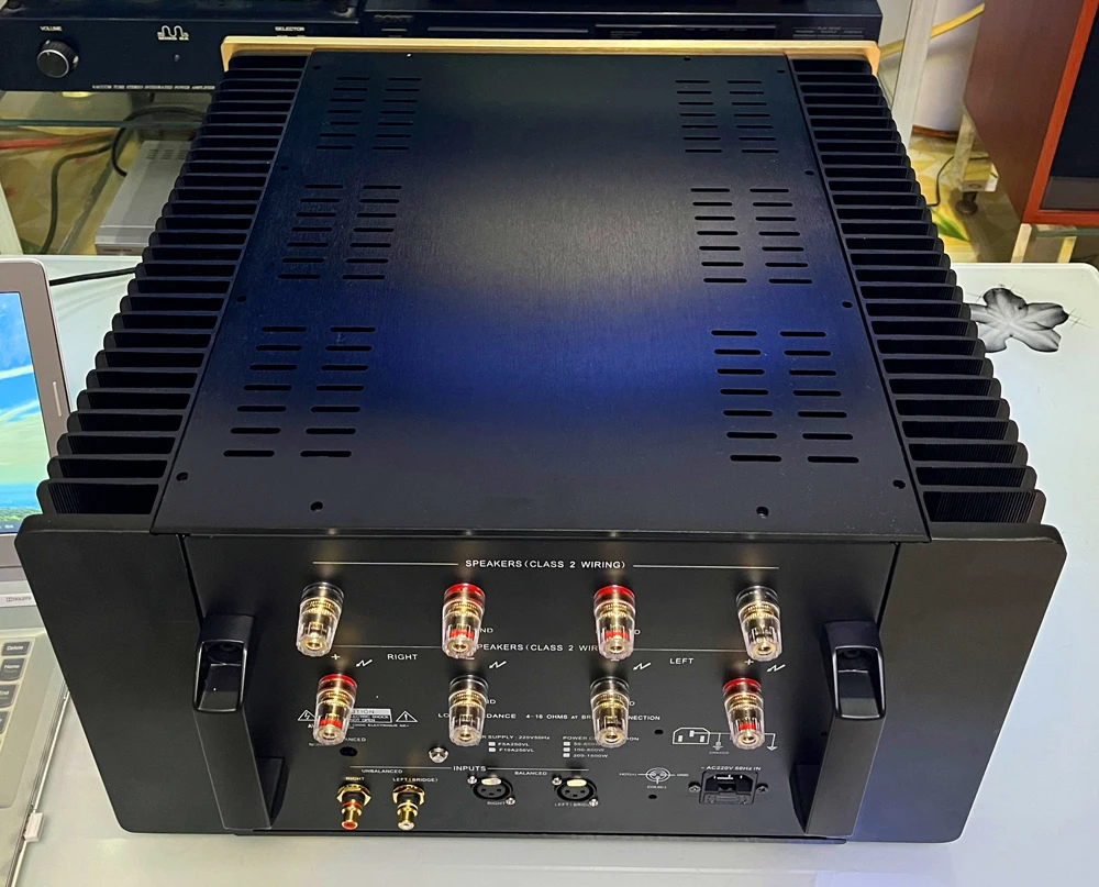 NEW Reference Accuphase AM-200 high power Class A Fully balanced ...