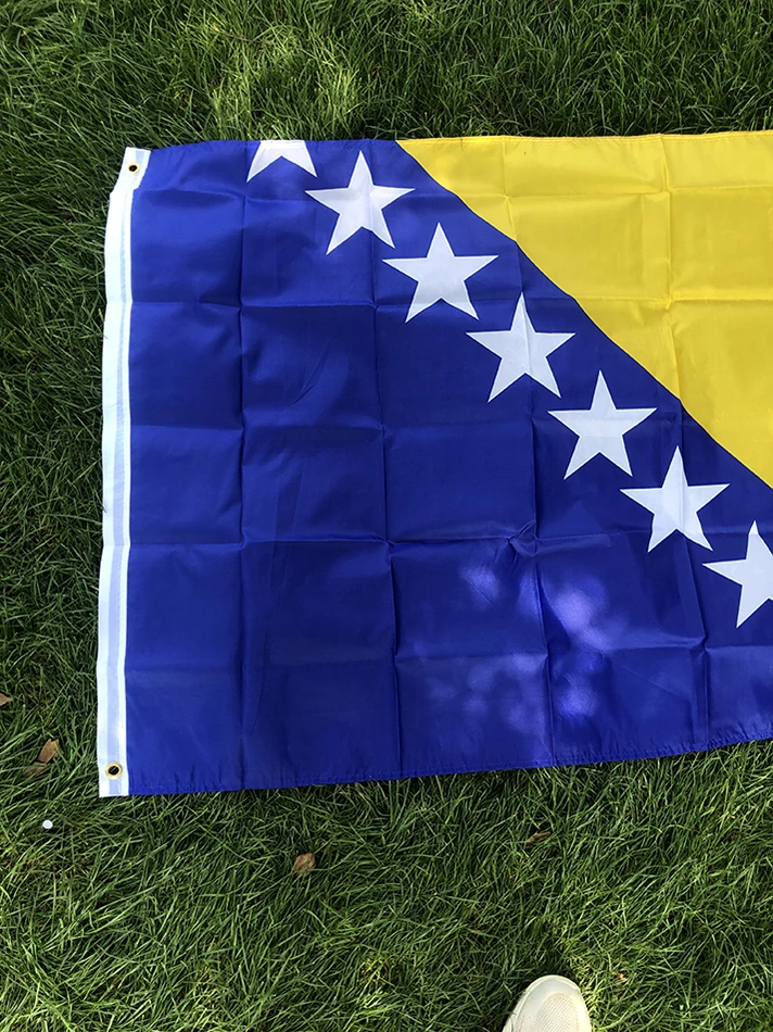Bosnien und Herzegowina Nationalflagge 90×150 cm – SKY FLAGGE – Robuste ...