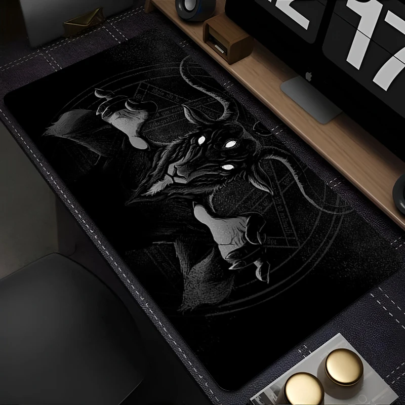 Black-And-White-Mouse-Pad-Large-PC-Demon-Gamer-Cabinet-Keyboard-Rug-XXL ...