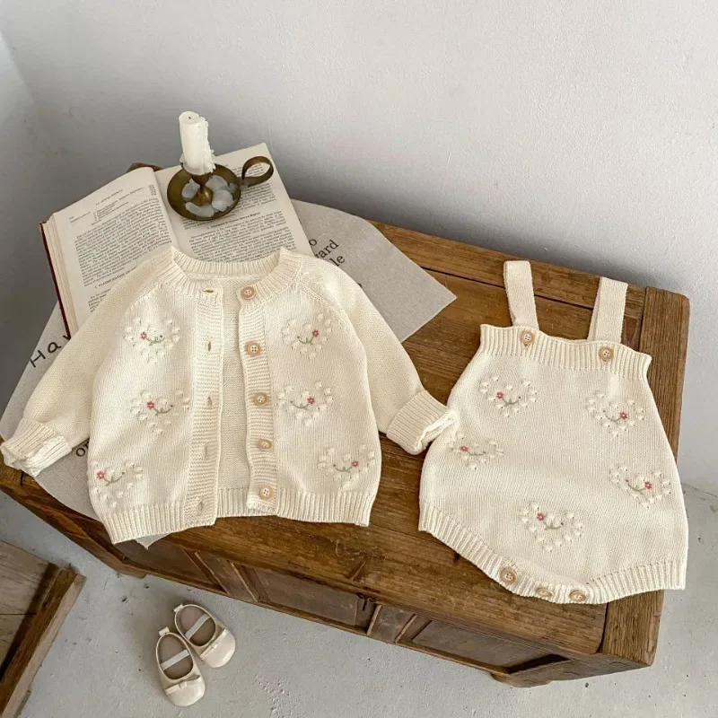 Spring Autumn Newborn Baby Girl Clothing Set Sweet Embroidery Cardigan ...