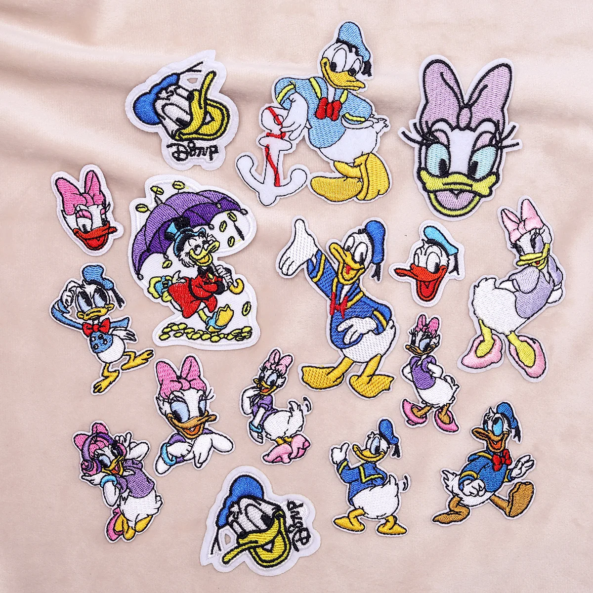 16Pcs-Donald-Duck-Cartoon-Cute-Daisy-Duck-Iron-on-Embroidery-Patch-for ...