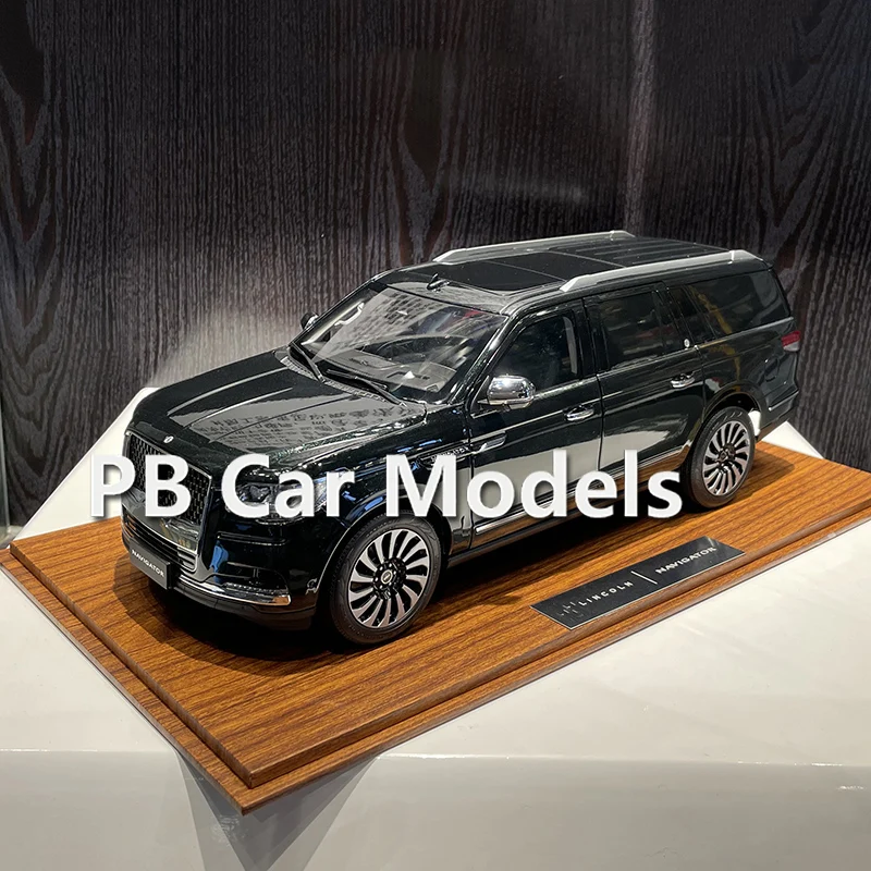 1: 18 scale original factory navigator model NAVIGATOR off-road vehicle ...