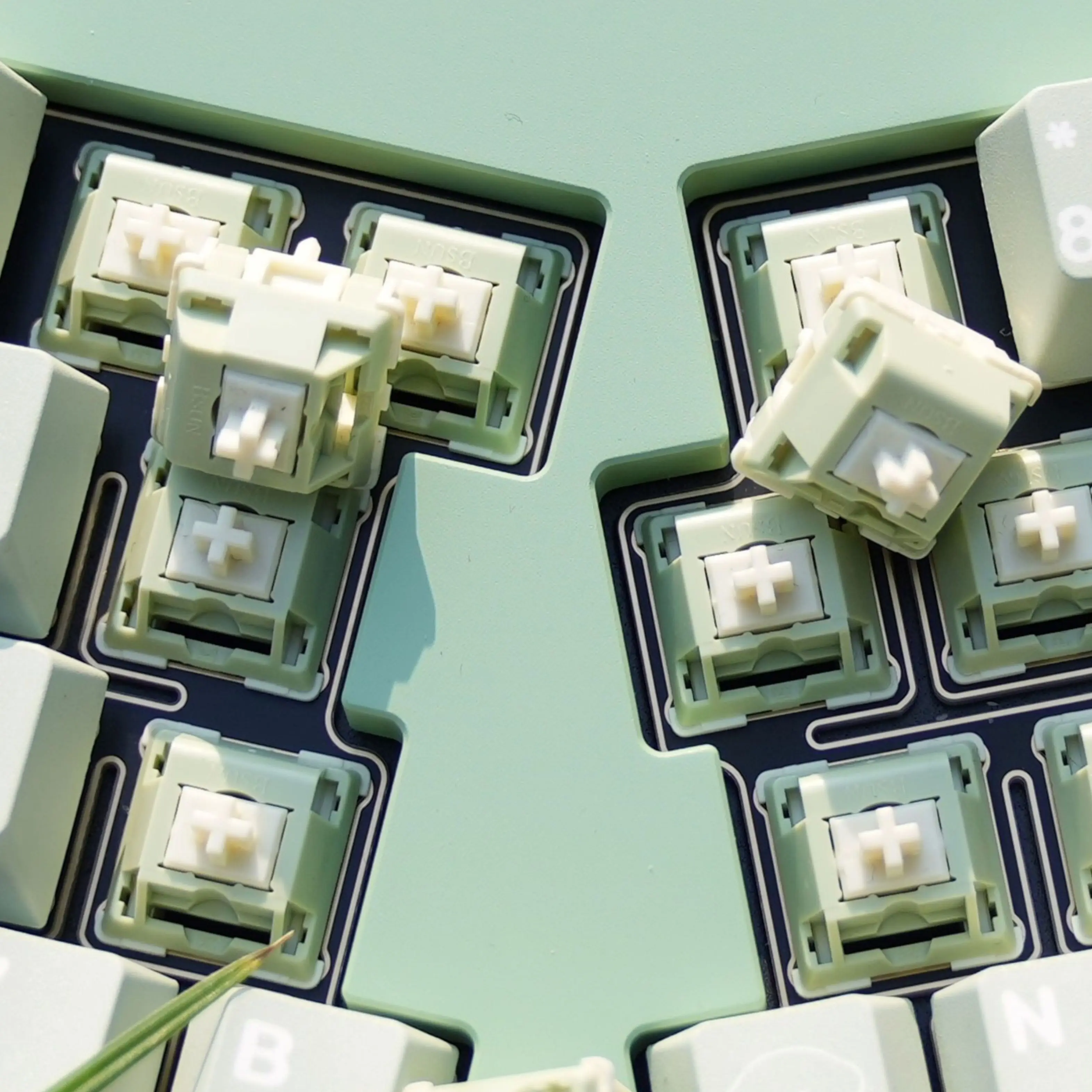 INVYR-YOU-BSUN-Switch-Linear-45g-5-Pins-HIFI-Green-21mm-Long-Spring ...