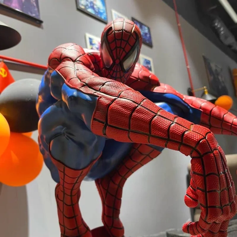Spiderman Resin Statue Collectible Action Figure - Classic Red & Blue ...