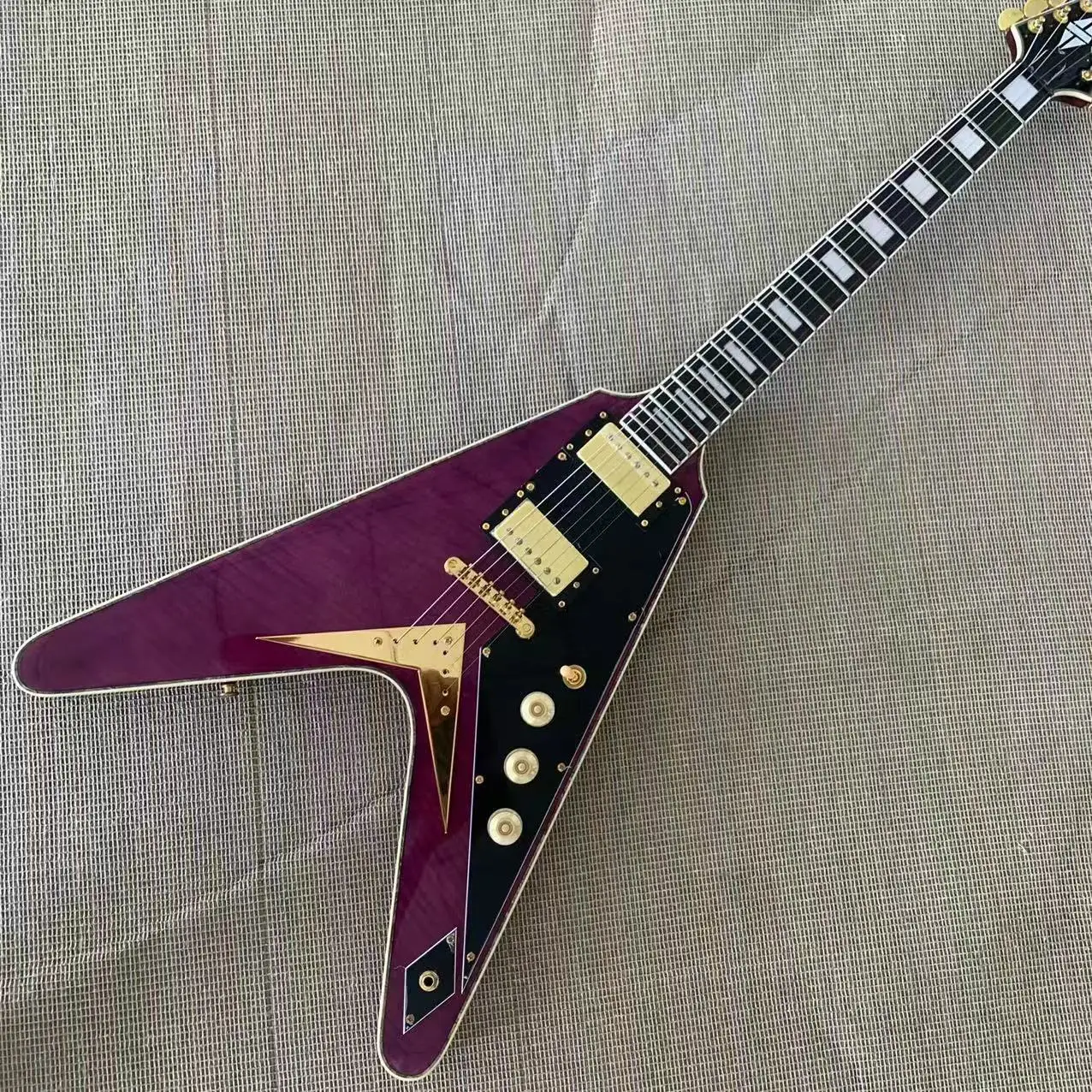 Free-delivery-6-string-V-shaped-purple-tiger-pattern-electric-guitar ...