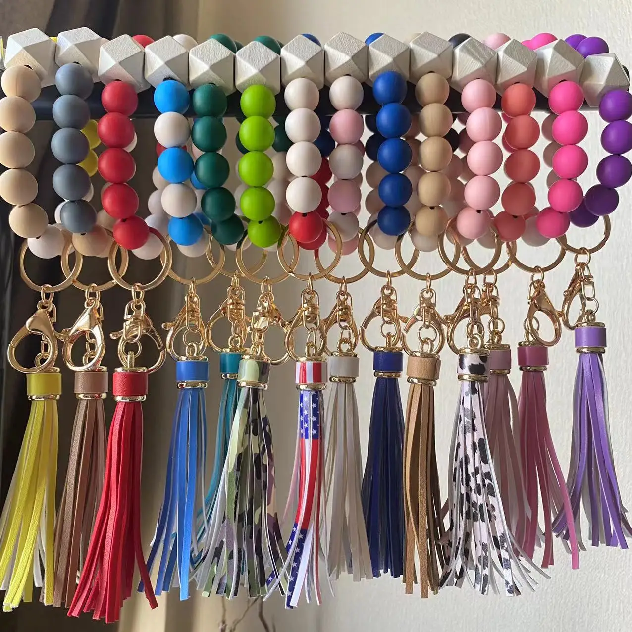 Silicone-Beads-Key-Chains-With-Tassel-Wood-Beads-Bracelet-Keyring ...