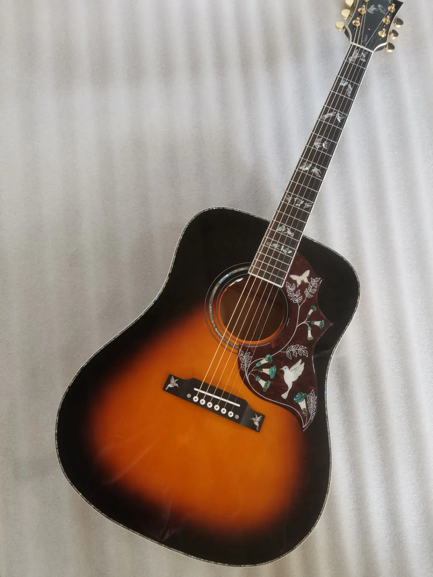 professional-real-abalone-guitar-custom-shop-dreadnought-viper-quilted ...