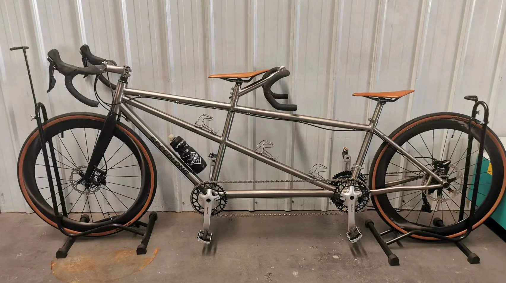 Custom-Gravel-Road-Twin-Bicycle-Titanium-Tandem-Cycles-bicicleta ...