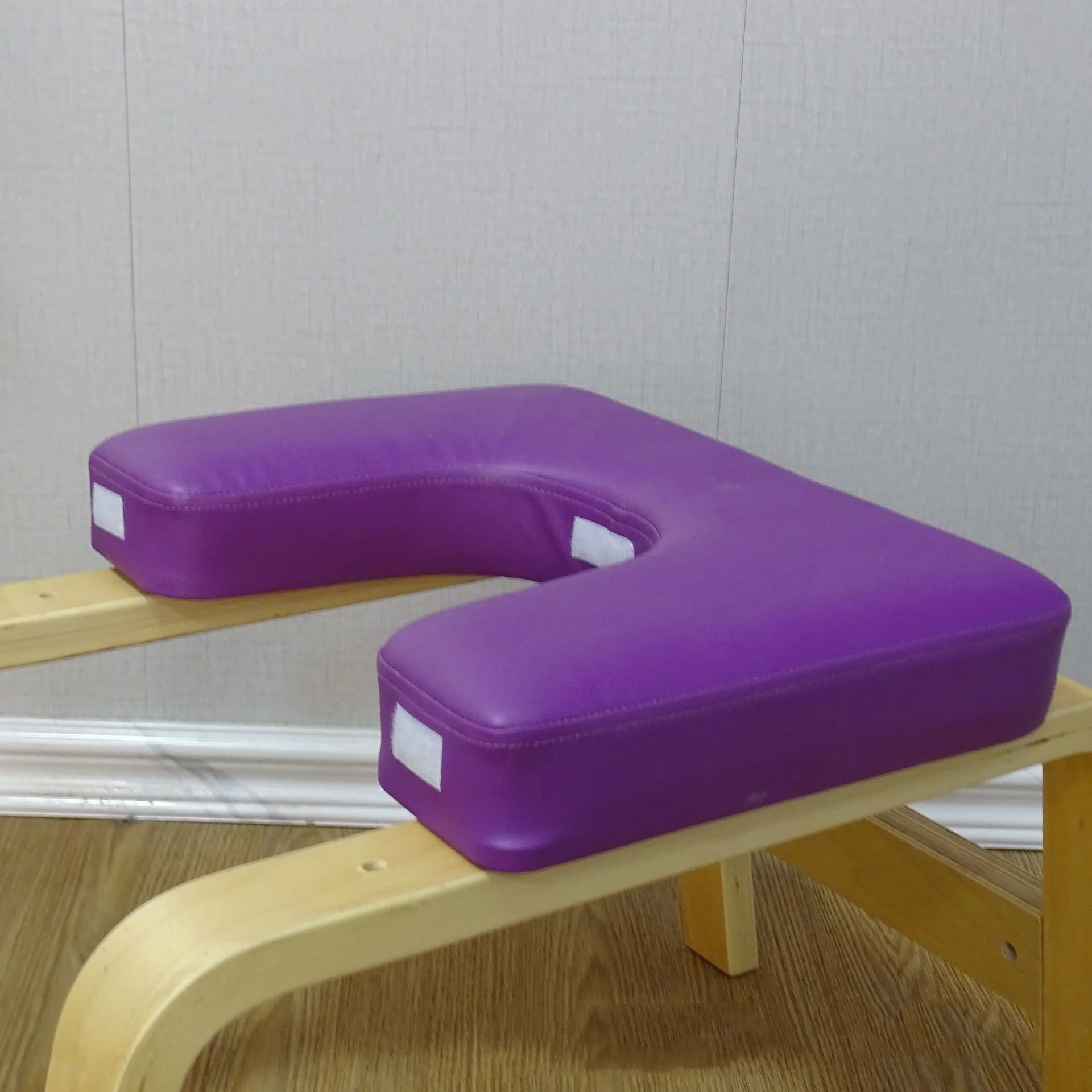 Customizable Wooden Yoga Class Assisted Inverted Stool Home Yoga ...