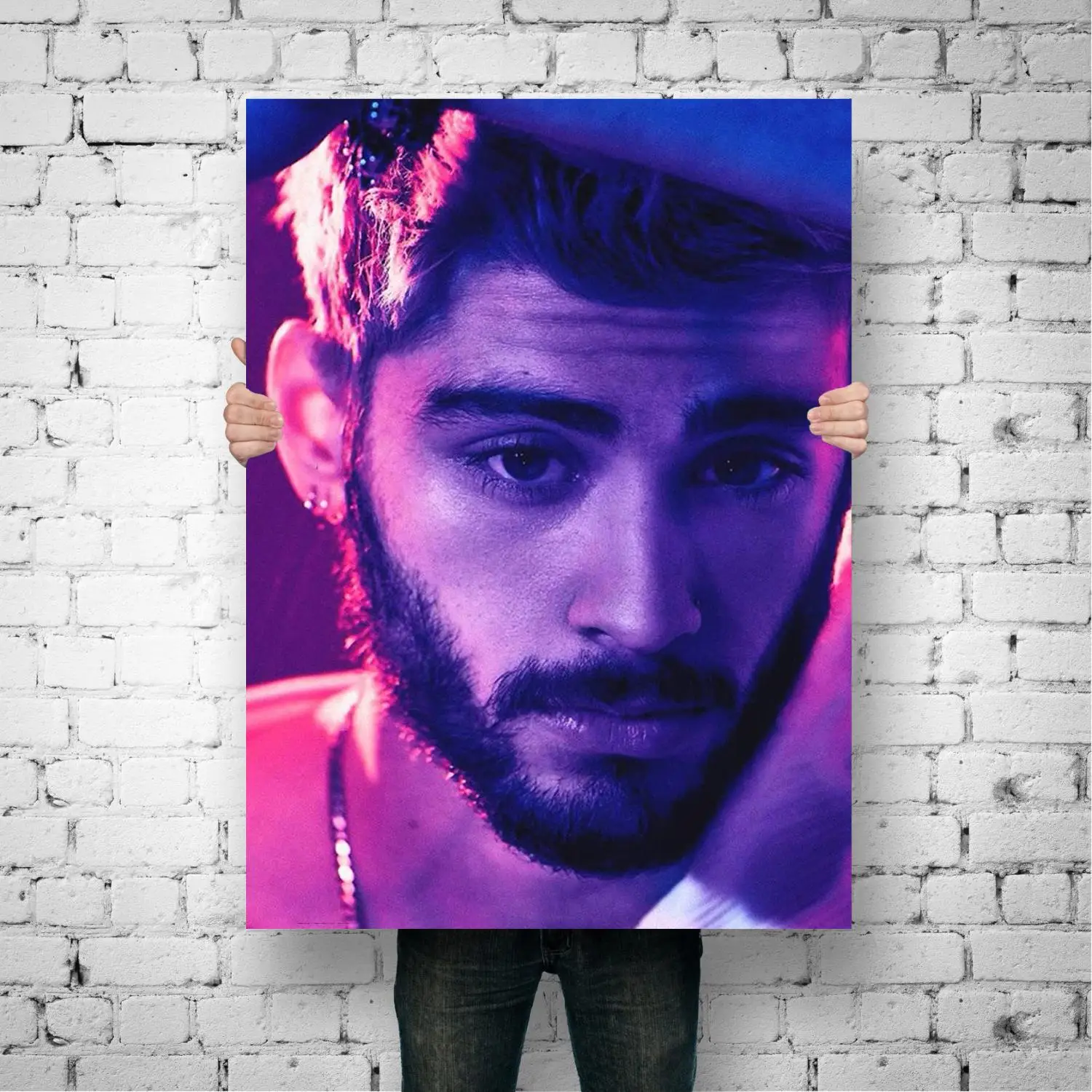 Zayn Malik Spray Painting