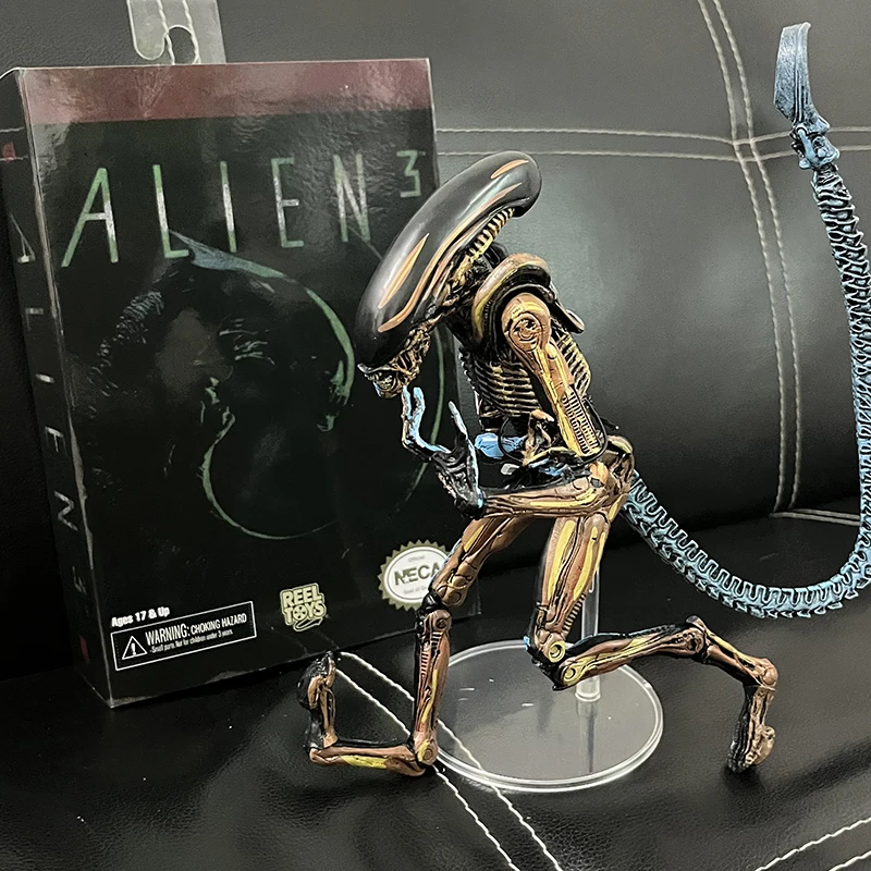 Figura-de-a-o-Alien-Neca-3-Xenomorfo-Alien-gena-Aliens-vs-Predador ...
