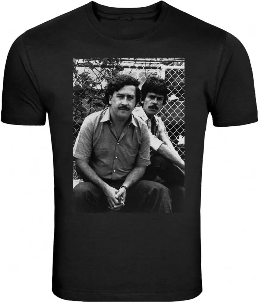 Plomo Drogas: La Historia y el Legado de Pablo Escobar en la Cultura ...