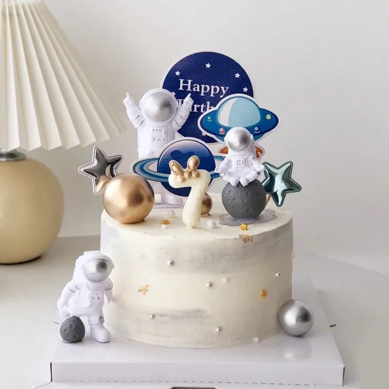 Astronaut-Cake-Topper-For-Outer-Space-Theme-Birthday-Party-Dessert ...