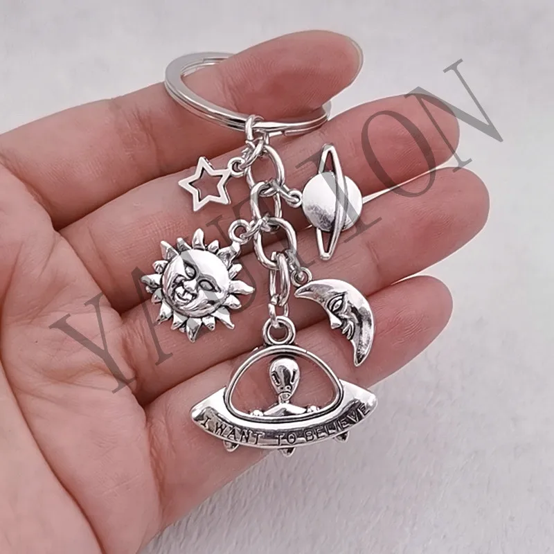 Spaceship-Alien-Keychain-UFO-Planet-Spark-Pendant-Keychain-Saturn-Sun ...