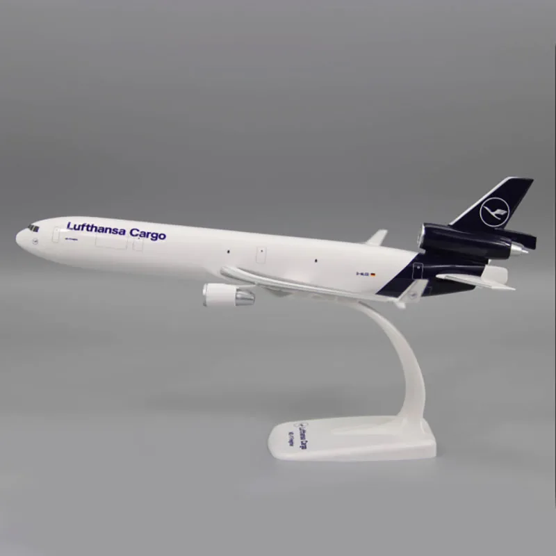 Herpa 1 200 Scale Md11 Lufthansa Cargo Aircraft Simulation Finished