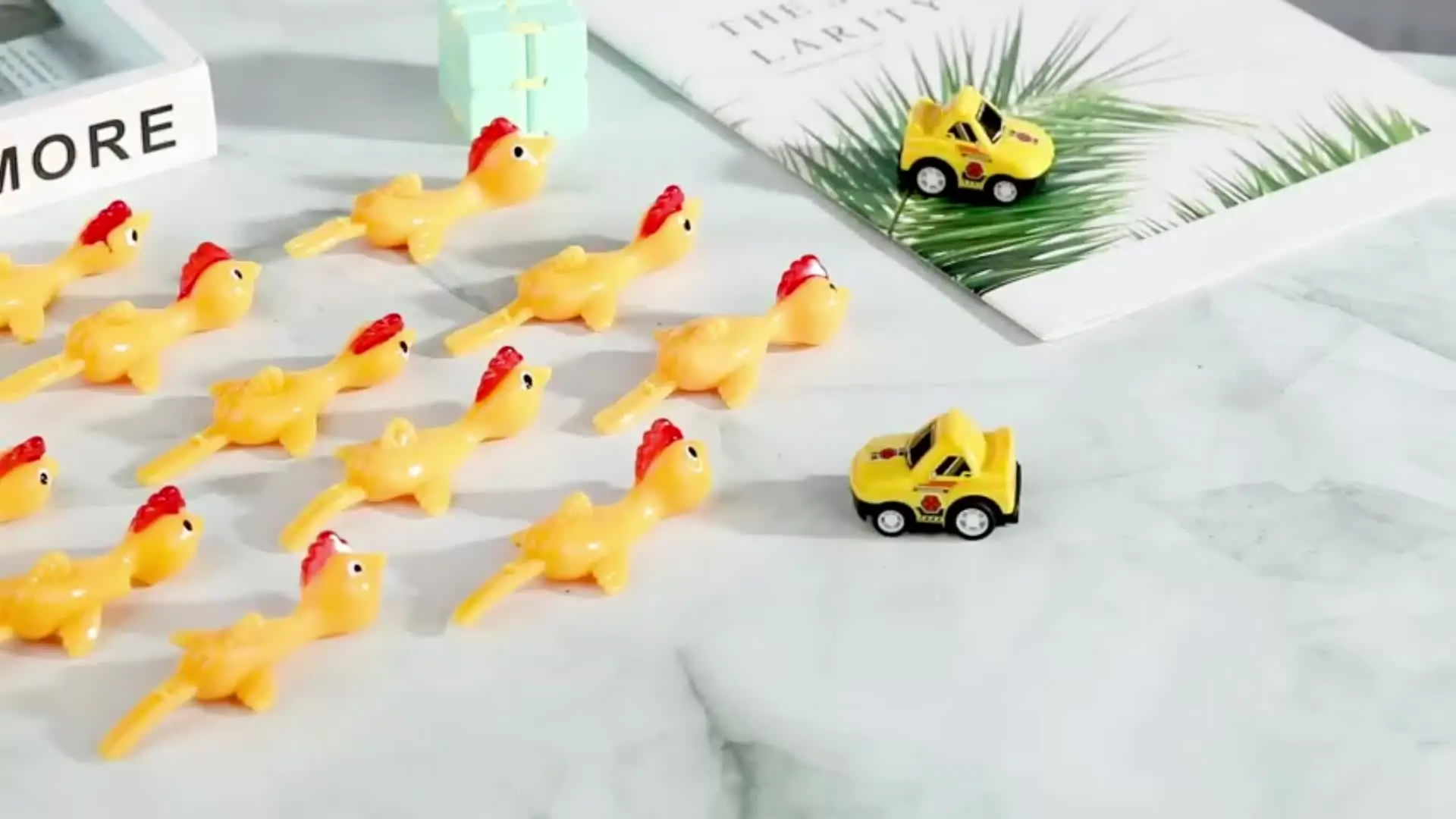 Small Trinkets LOKIPA Flying Chicken Slingshots - 50 Pack Rubber ...