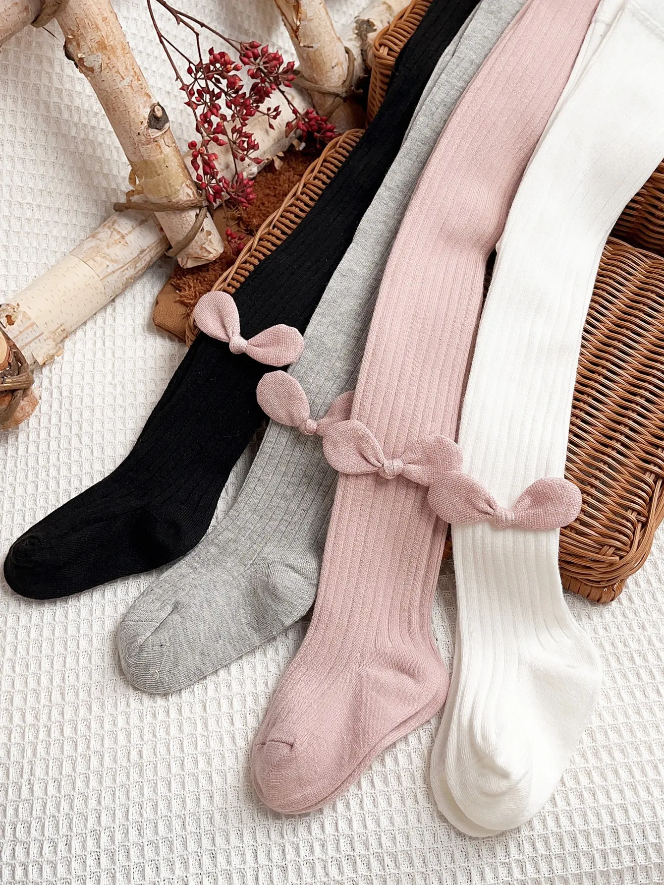 Medias-decorativas-con-lazo-para-ni-as-peque-as-3-pares.jpg