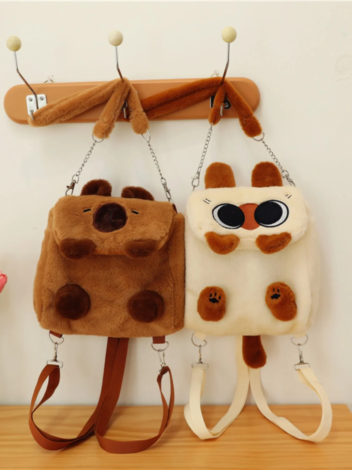 Bear-Sized Beaver: The Ultimate Trendy Statement Bag for 2025 – Style ...