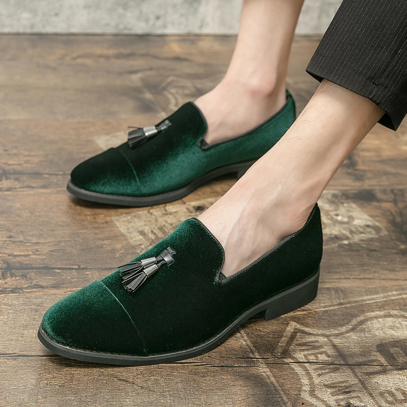 Luxury-Designer-New-Fashion-Pointed-Velvet-Tassels-Shoes-For-Men-Casual ...