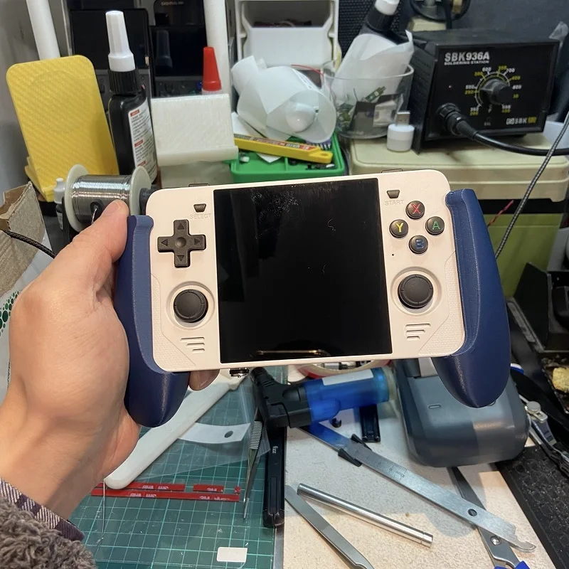 3D-Printed-Grip-Handle-For-RGB30-Retro-Console-RGB30-Handle-Controller ...