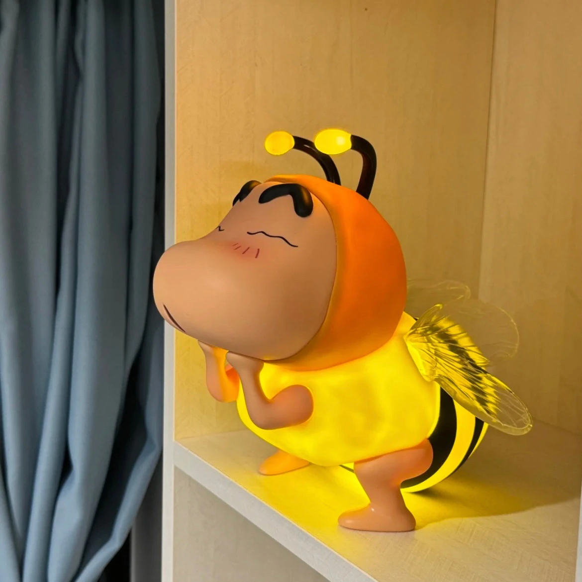 Crayon-Shin-chan-Bee-Nightlight-Ornament-Desk-Lamp-Luminous-Handmade ...