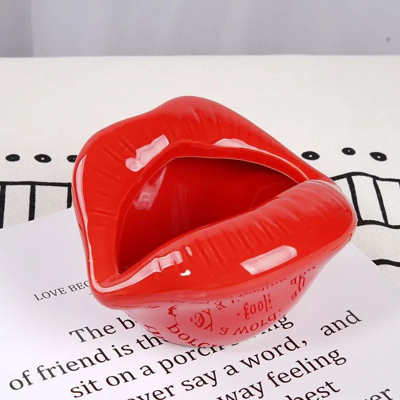 Sexy-Big-Red-Lips-Ashtray-Bar-Bar-Family-Dining-Table-Desktop ...