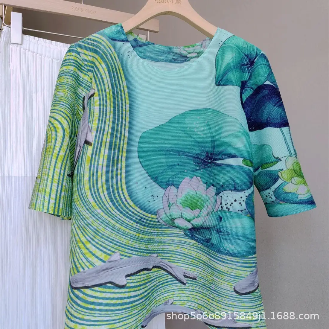 High-end-pleated-new-printed-westernized-loose-top-westernized-large ...