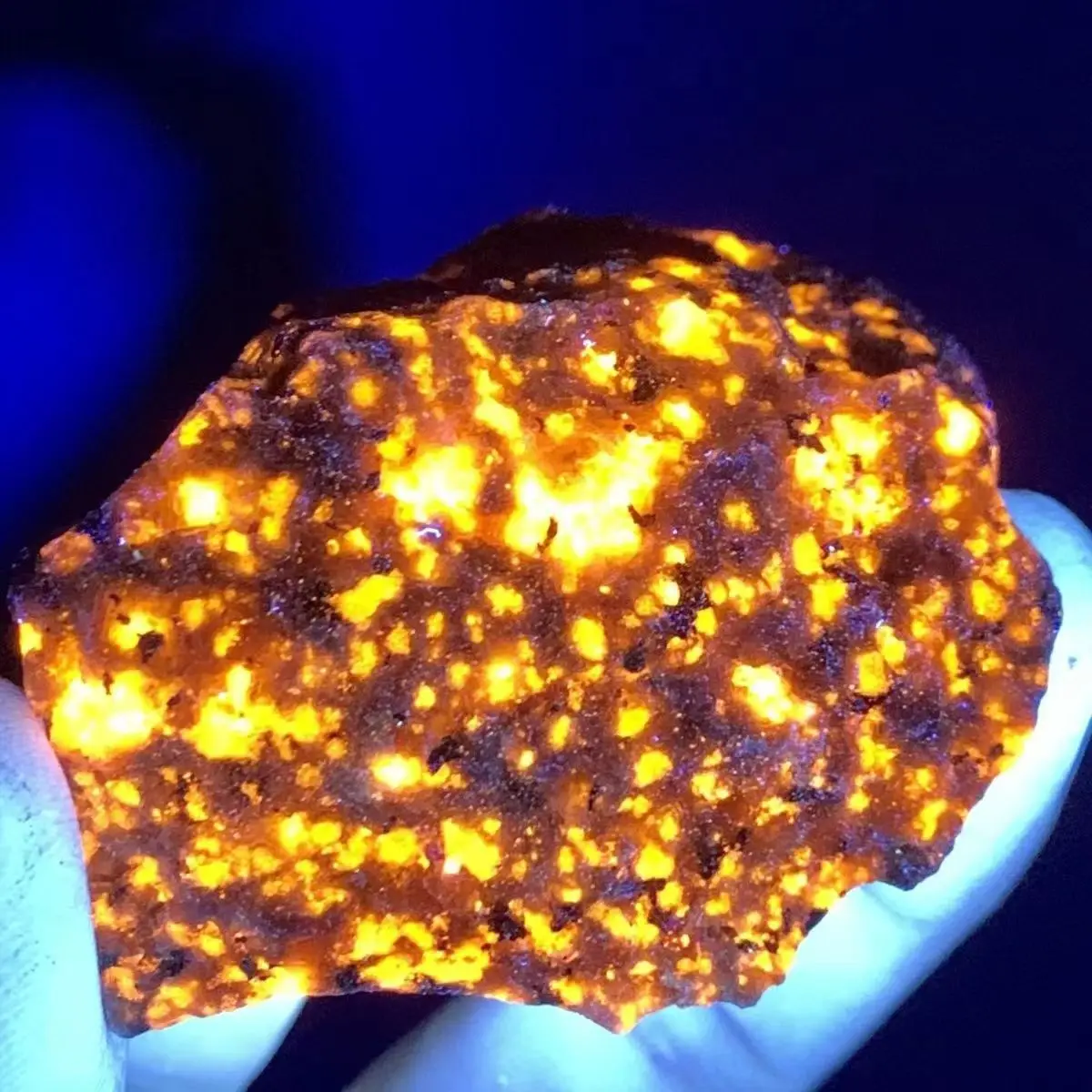 Natural-Crystals-Quartz-Flame-Yooperlite-Ore-Stones-Energy-Reiki ...