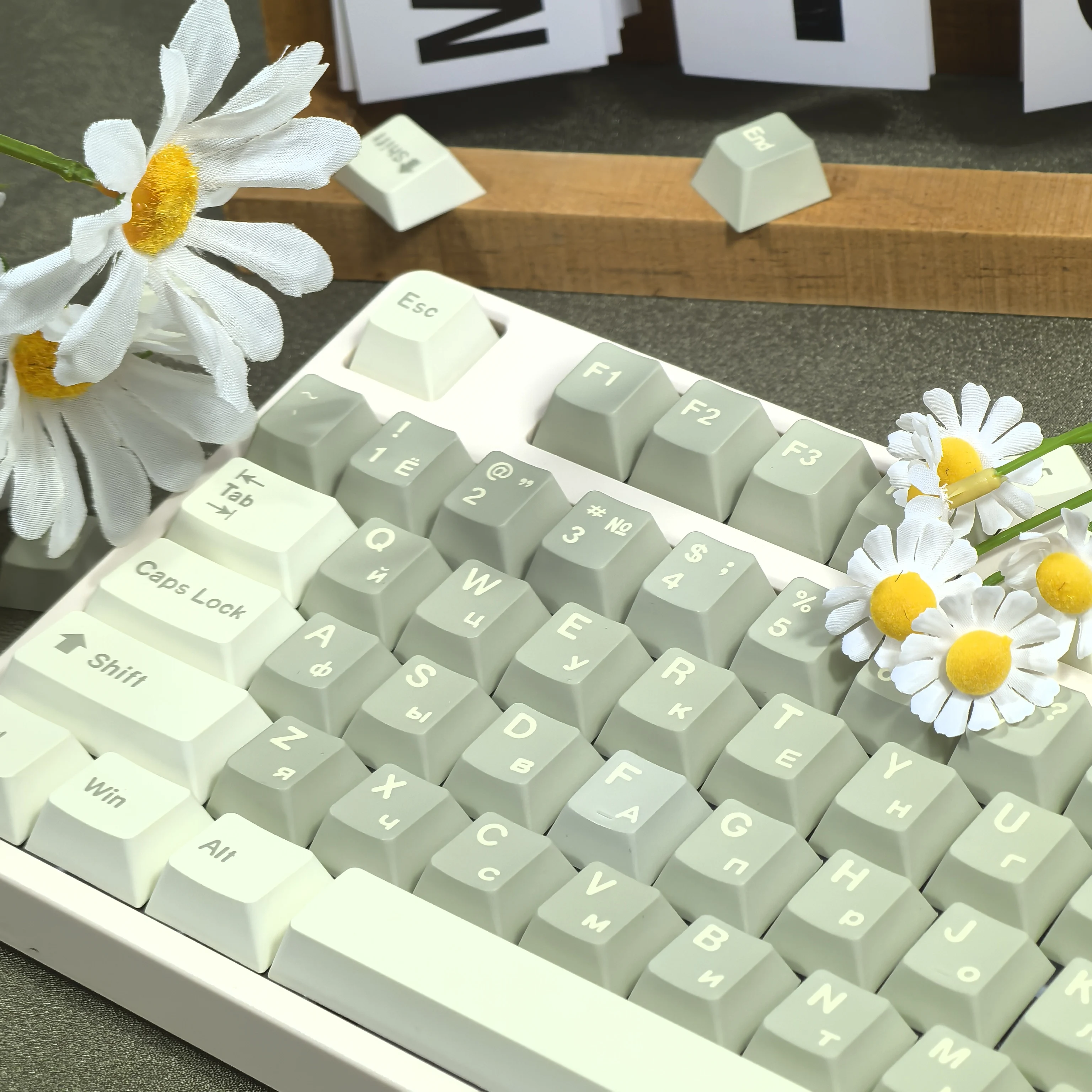 Green-Korean-Keycap-New-Zealand-Fresh-Simple-Keycap-Pbt-Cherry-For ...