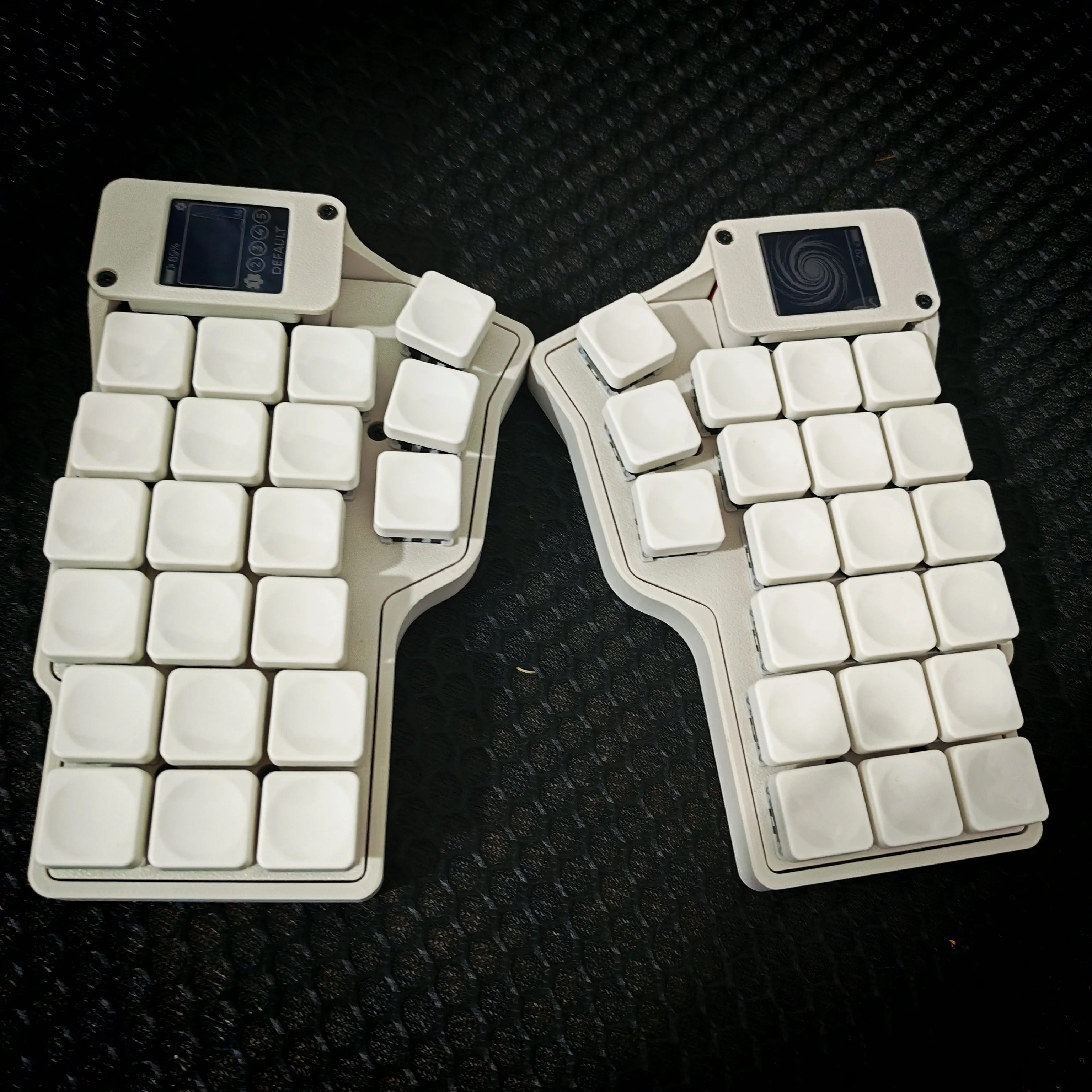 NEW Corne V4.1 SplitKeyboard Kit Custom Wireless Bluetooth Hot Swap ZMK DIY Screen Display 500mA ...